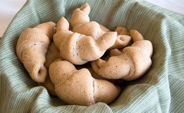 The Hunger Games: District 11 Bread | Fictional Food